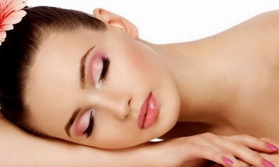 8 Best Natural Tips to Get Fair Skin at Home