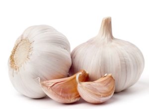 How to Use Garlic for Pimples and Acne Cure At Home Quickly